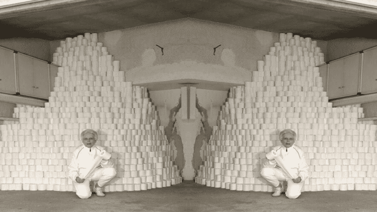 30 Funny Zoom Backgrounds You Need in Your Life! - tl;dv