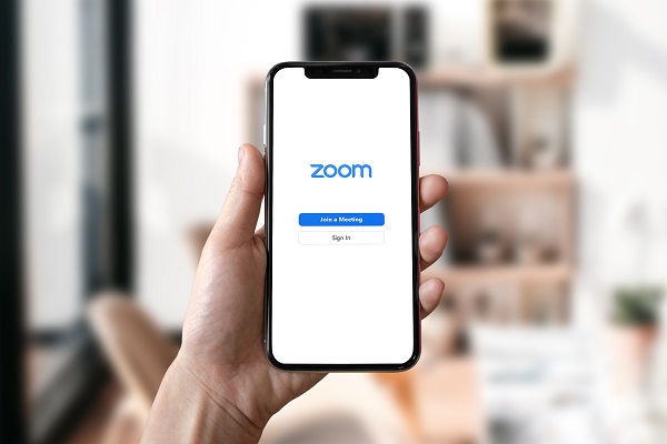 Zoom; How To Securely Save Your Zoom Meeting Recording - tl;dv